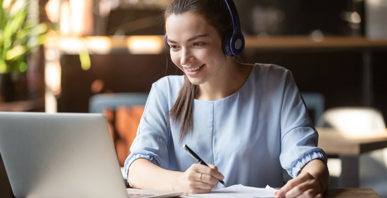 Learn English Online with our courses | English Path